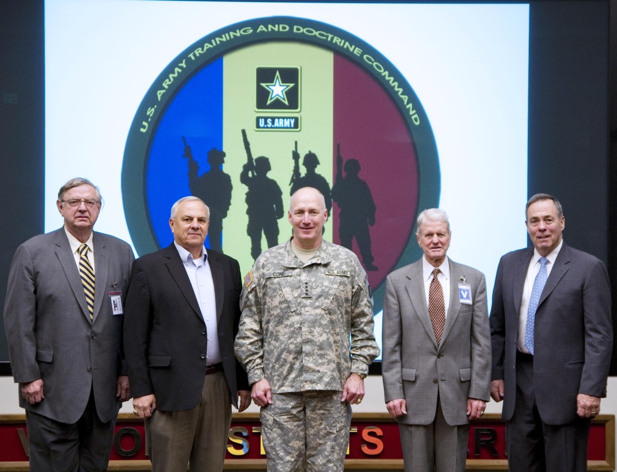 170 years of experience: Former commanders discuss future force ...