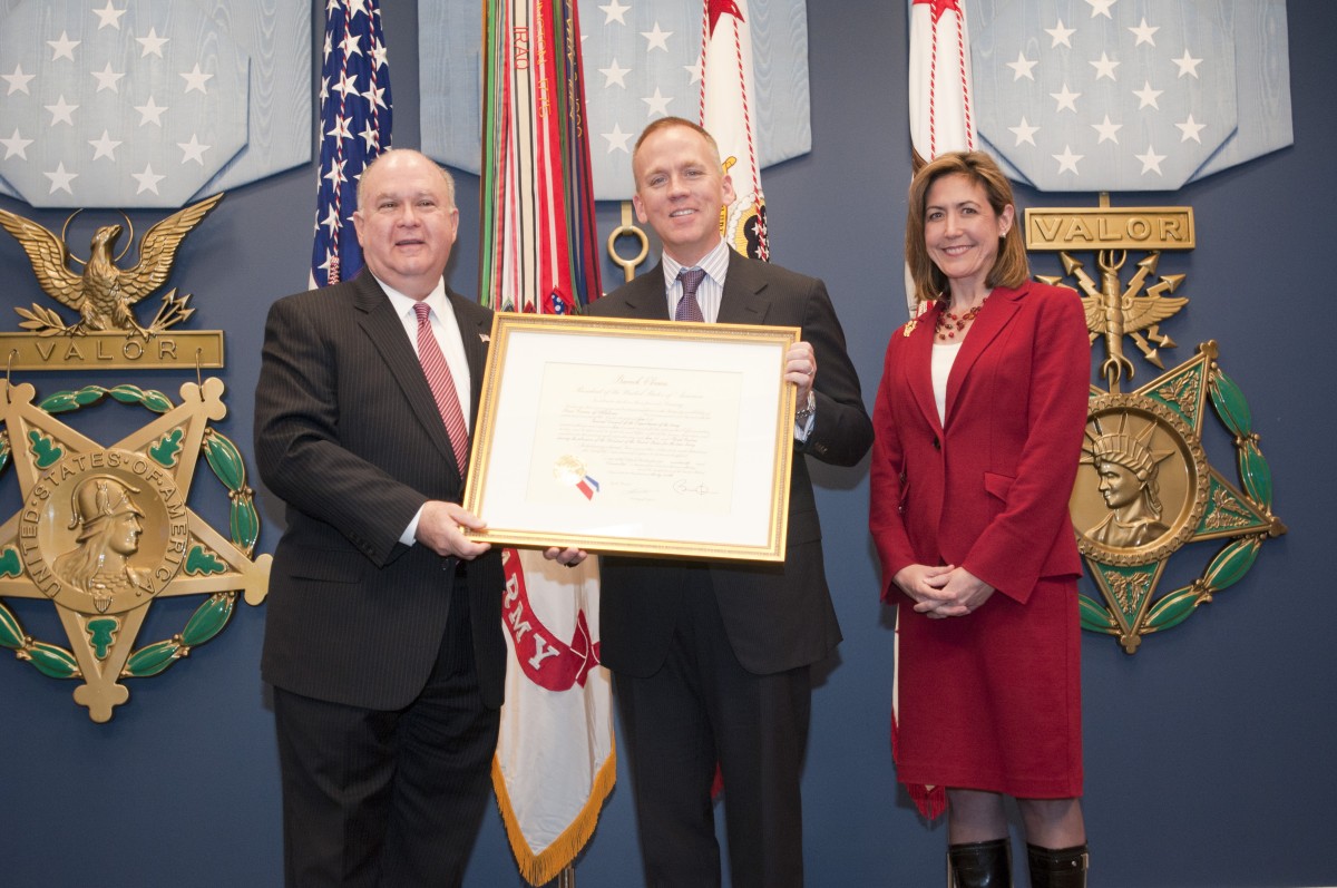 Carson sworn in as 20th general counsel of the U.S. Army | Article ...