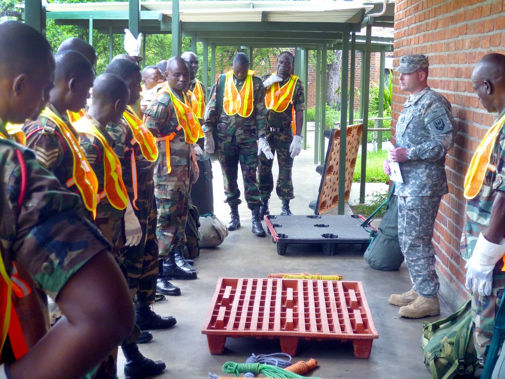 U.S. team trains Malawi Defence Force in convoy ops | Article | The ...