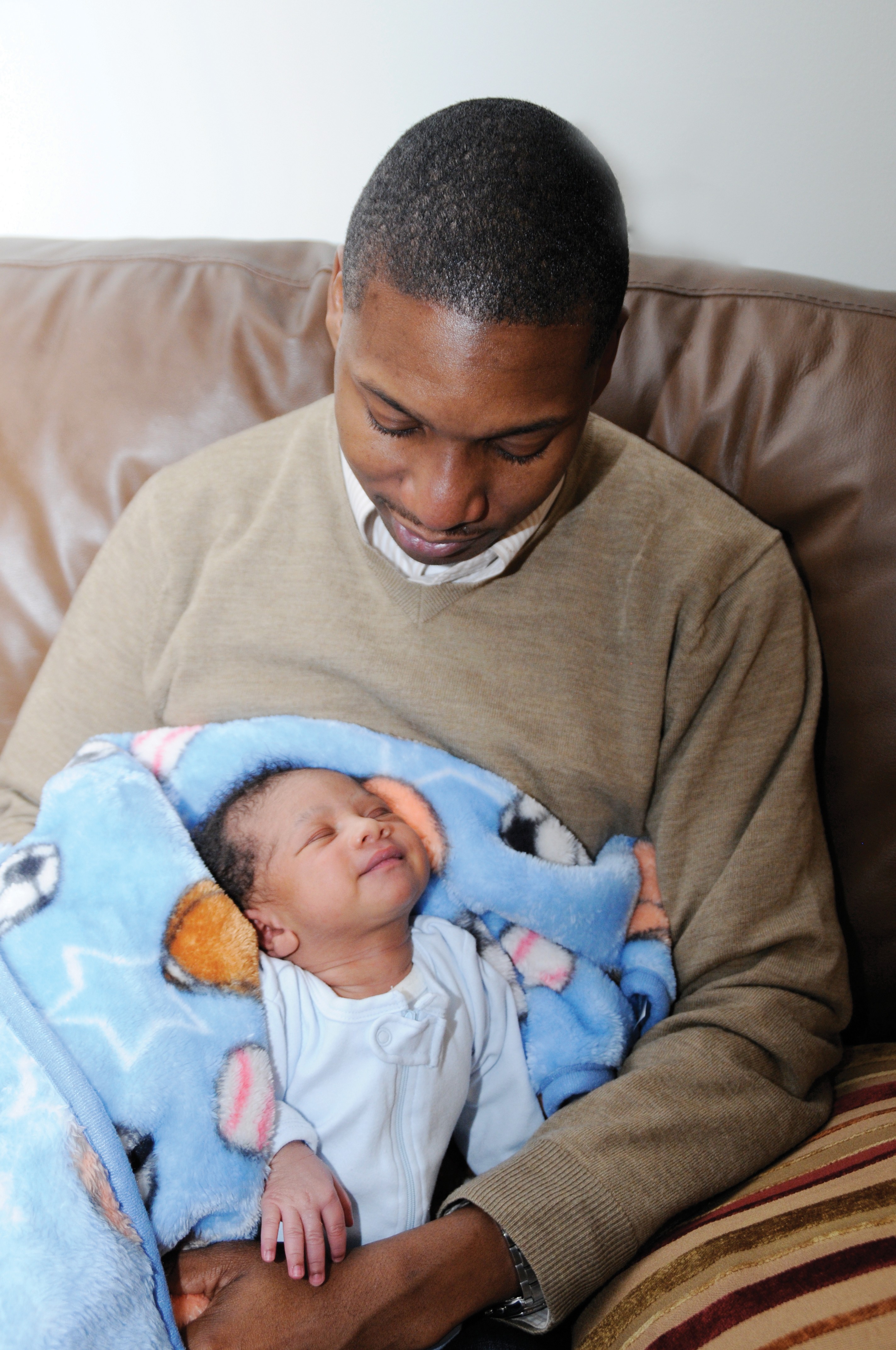 Father performs heroic act for little hero | Article | The United ...