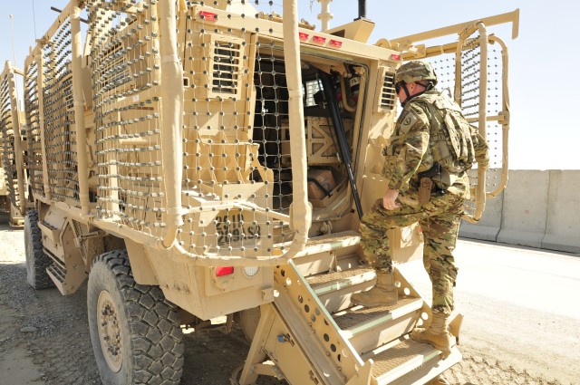 Gen. Sherzai hosts luncheon with 25th Combat Aviation Brigade and 159th ...
