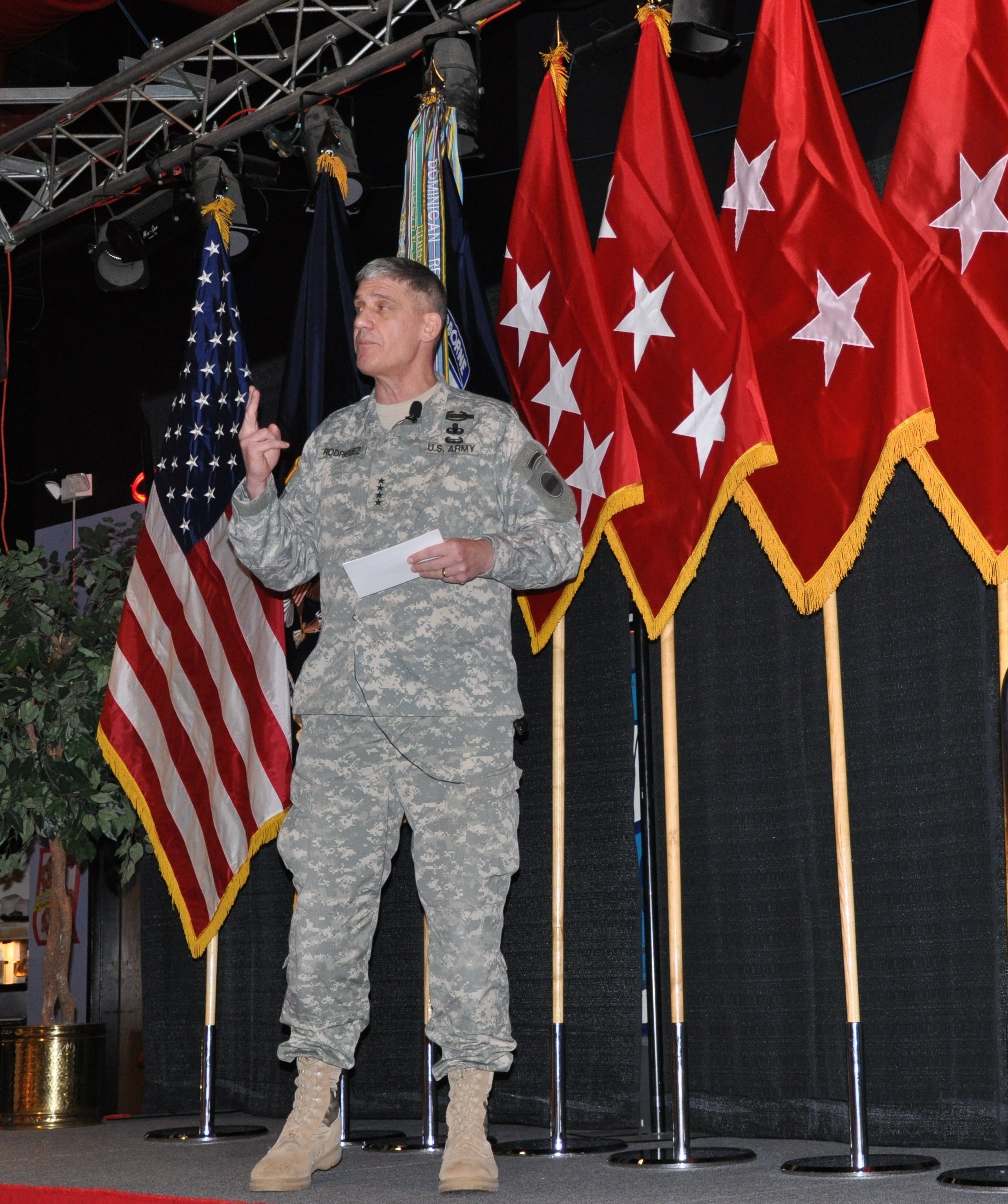 FORSCOM commander shares strategic perspective with XVIII Airborne ...