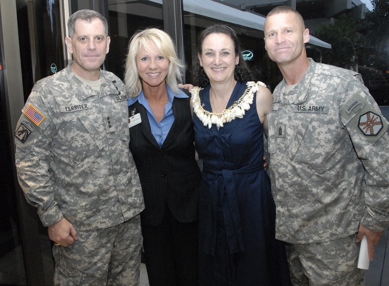 Hawaiian installations welcome IMCOM leadership | Article | The United ...