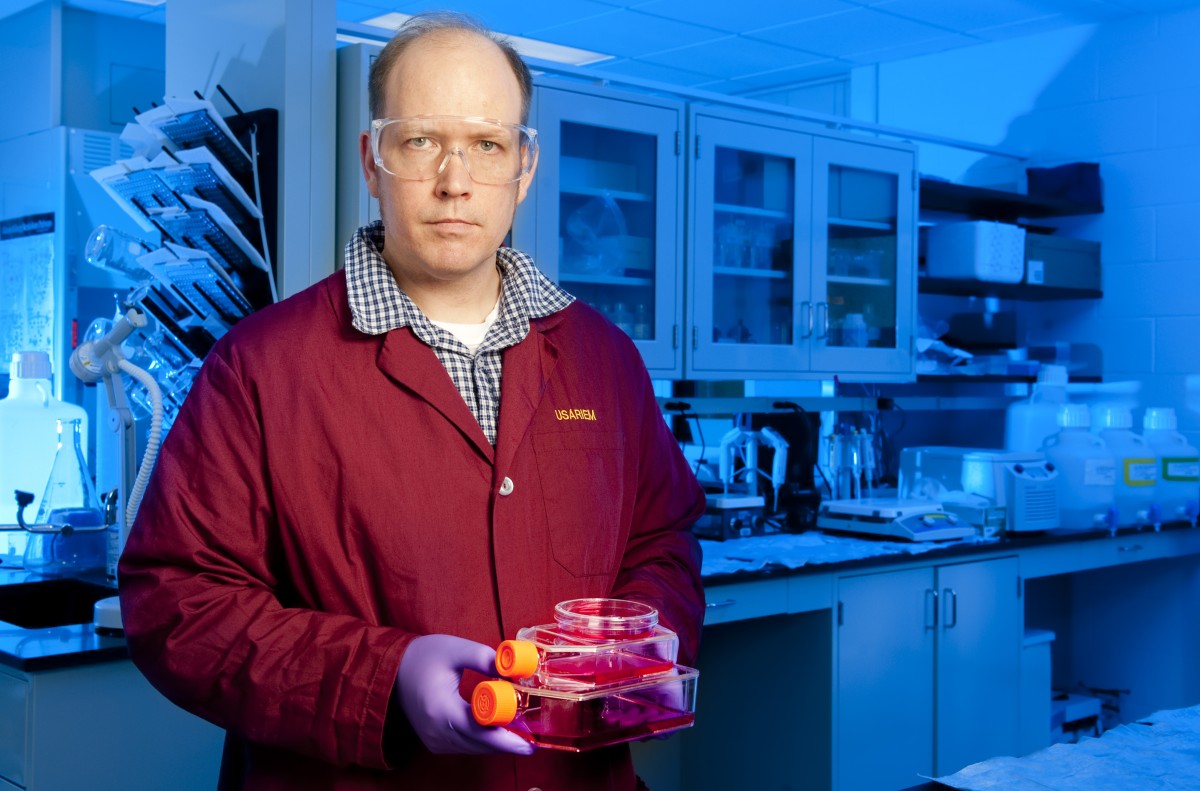 Researcher aims to help Soldiers recover faster from wounds | Article ...