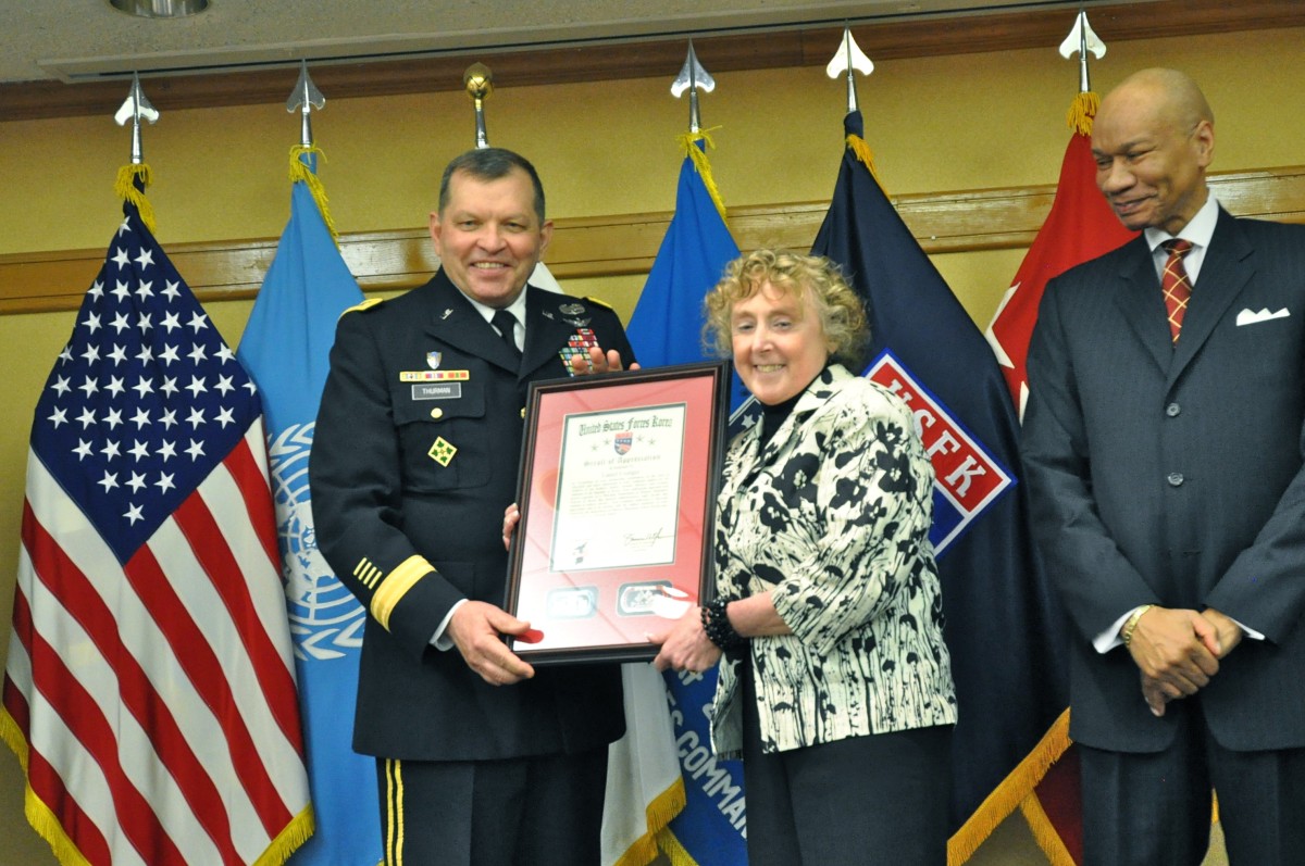 USFK Commander commends exemplary education staff | Article | The ... USFK Commander commends exemplary education staff | Article | The ...