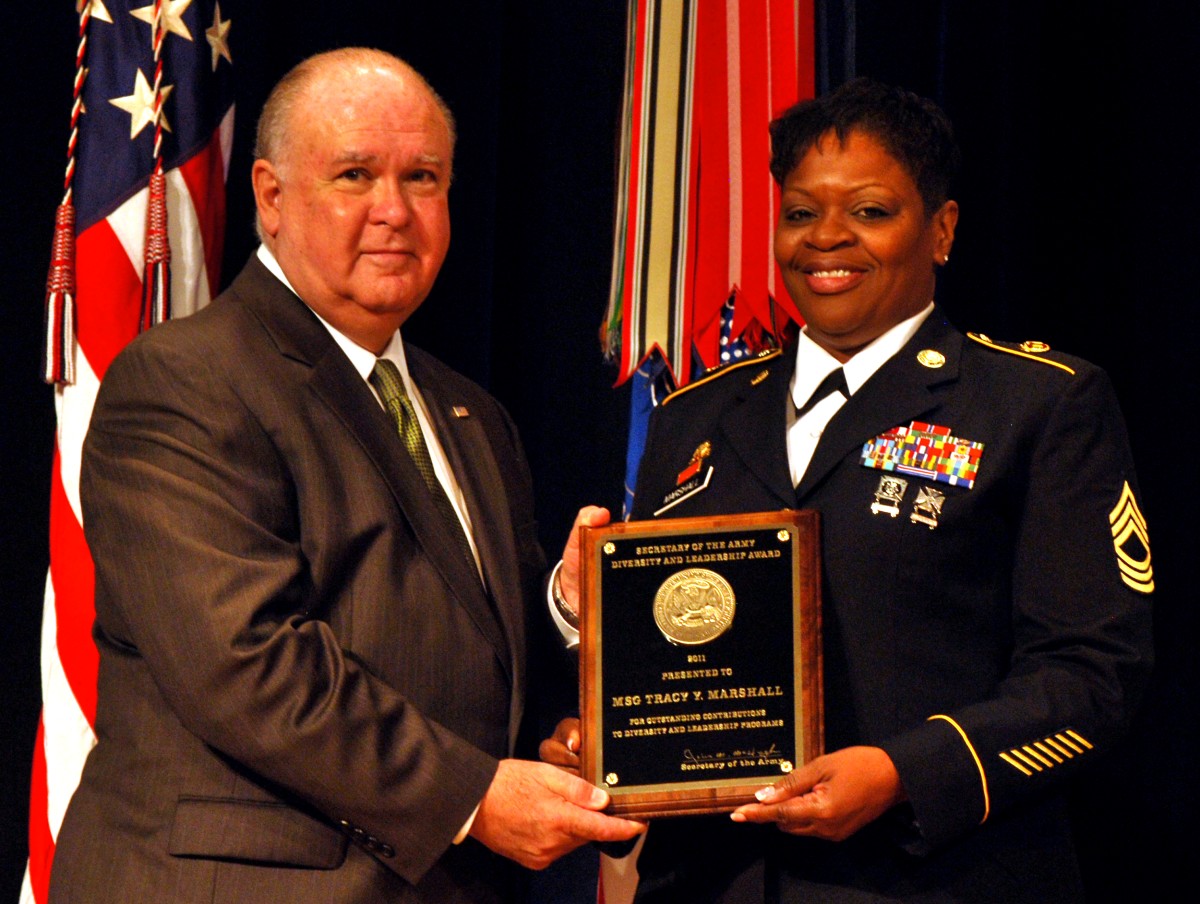 CECOM's Equal Opportunity Advisor recognized as Army's best in 2011 ...
