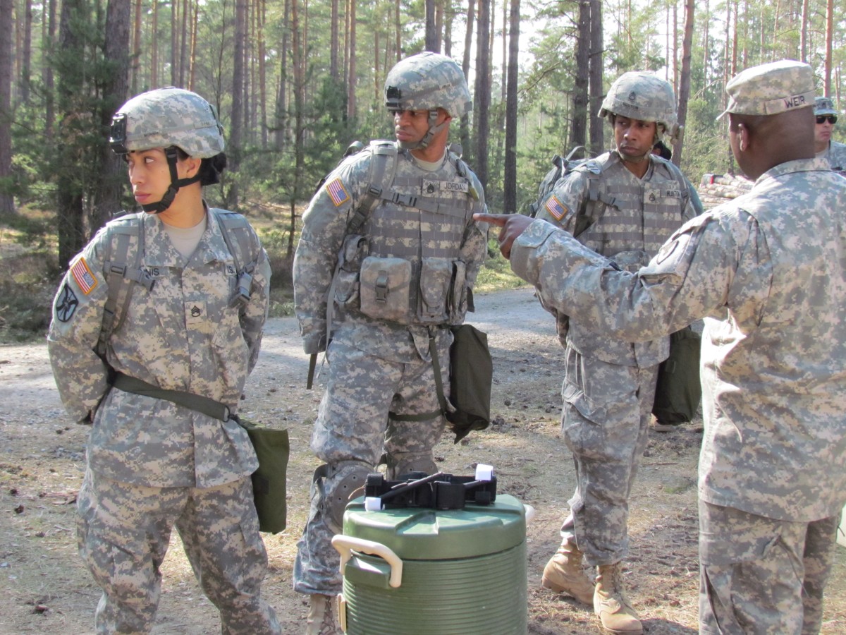 409th CSB's top NCOs battle in competition | Article | The United ...