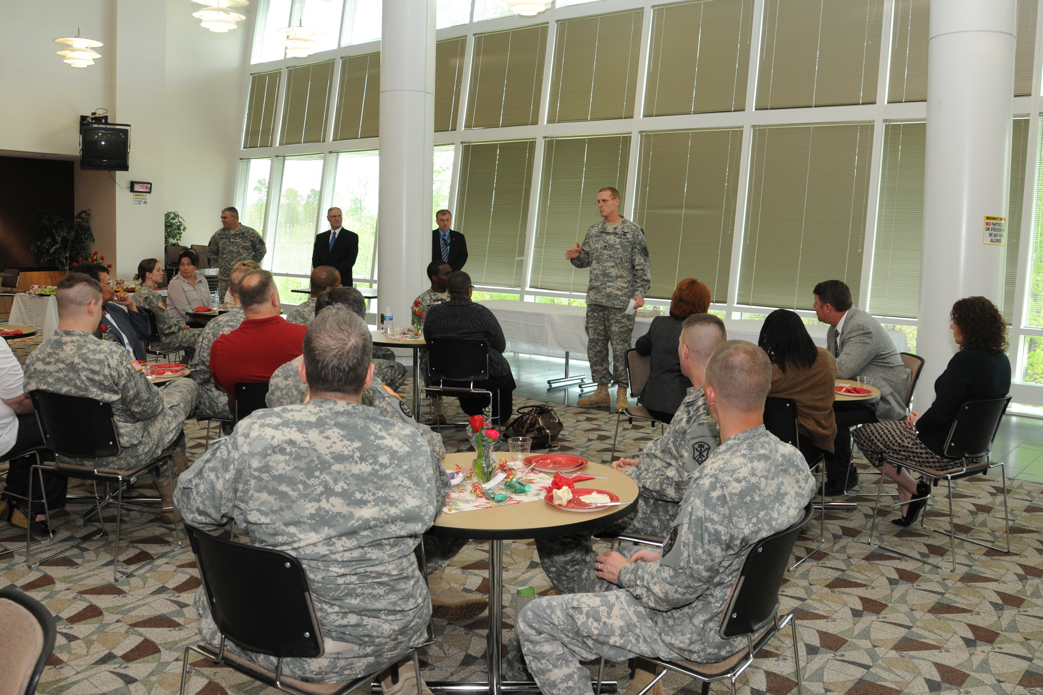 Volunteers benefit organizations | Article | The United States Army