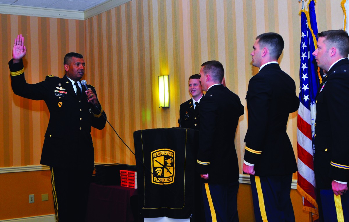 Third Army/ARCENT commander swears in cadets | Article | The United ...