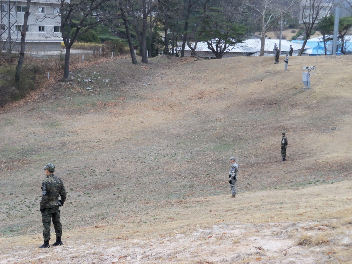 718th EOD Company assist JSA Security Battalion to improve their ...