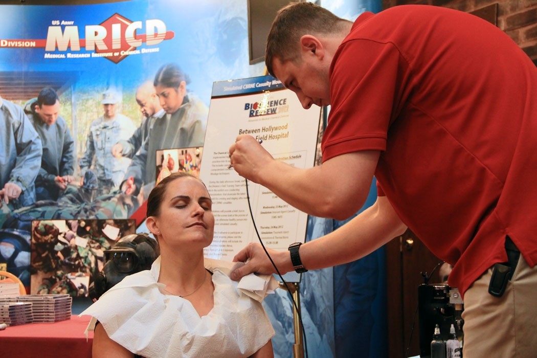 USAMRICD hosts 18th bioscience review | Article | The United States Army