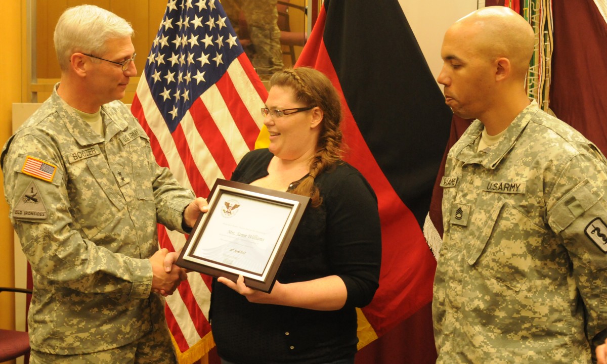 Williams Family honored for Volunteer Award | Article | The United ...