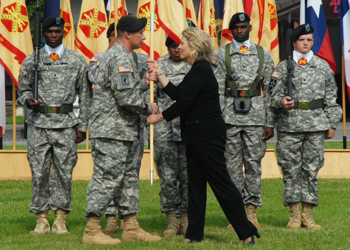 Garrisons welcome new top NCO | Article | The United States Army
