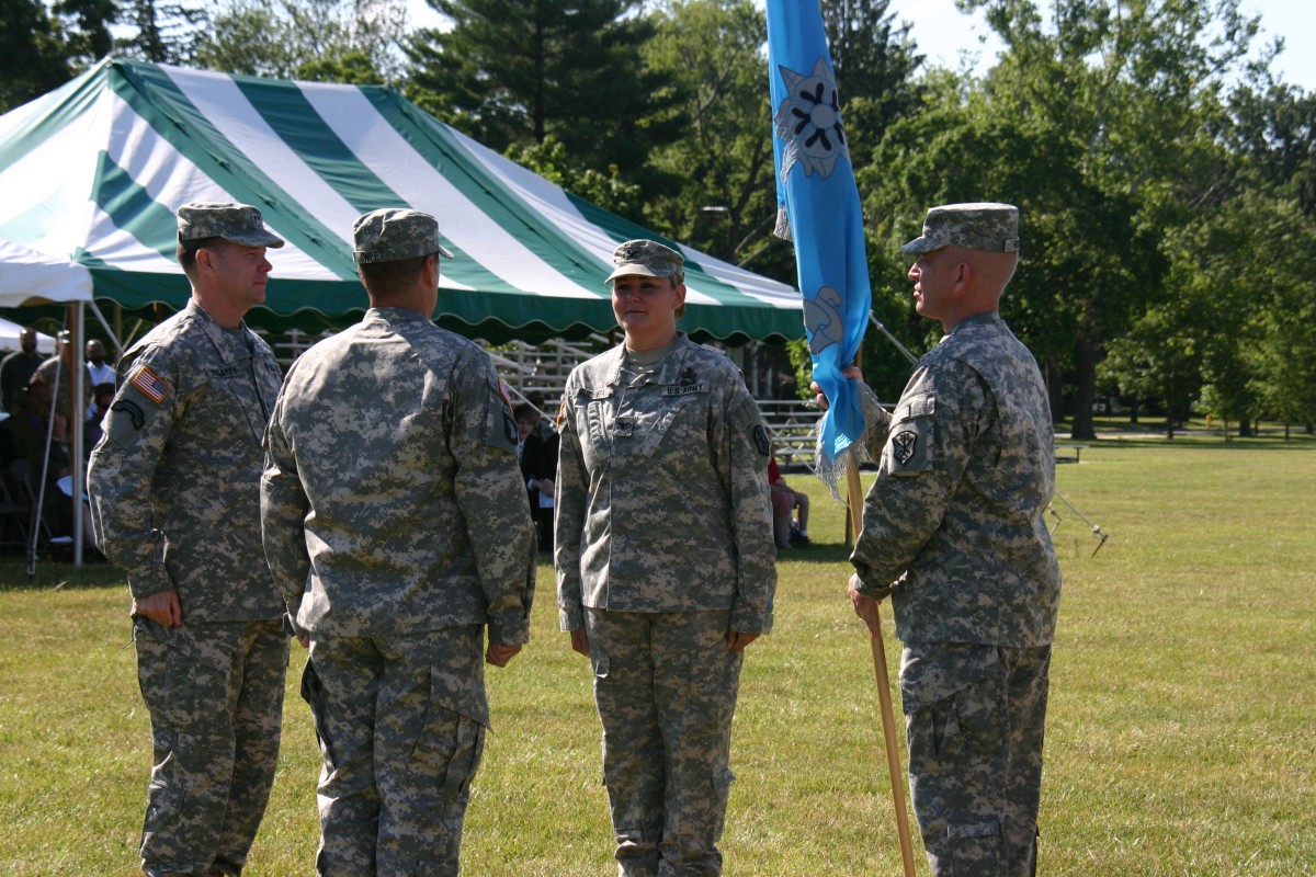 780th MI welcomes new commander | Article | The United States Army