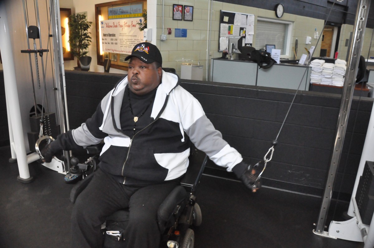 Disabled veterans stay 'Army Strong' at gym | Article | The United ...