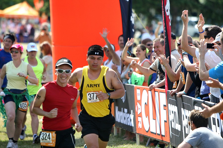 85th Support Command runners compete in 200-mile relay from Madison to ...