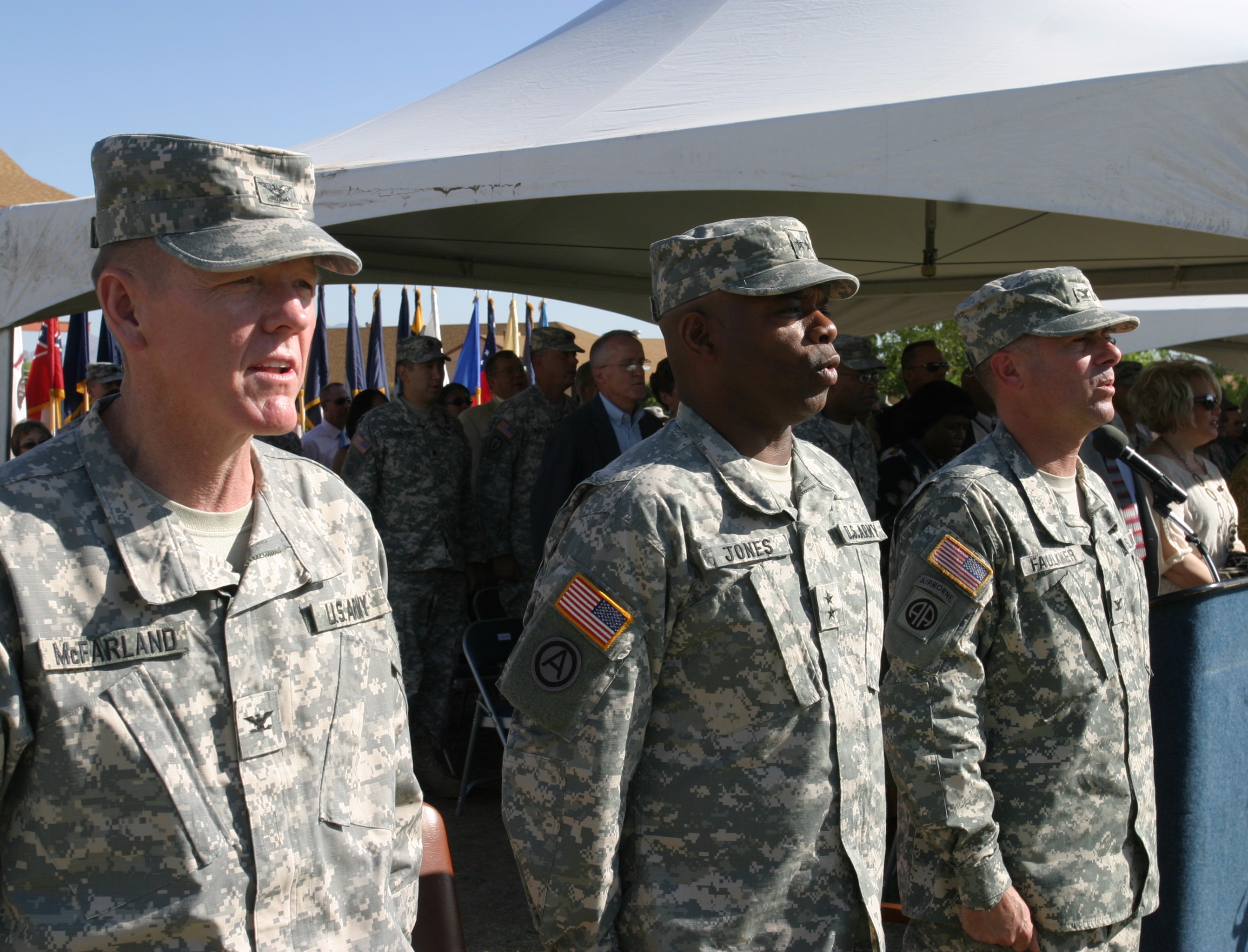 Change of Command Brings in New USAG Commander | Article | The United ...