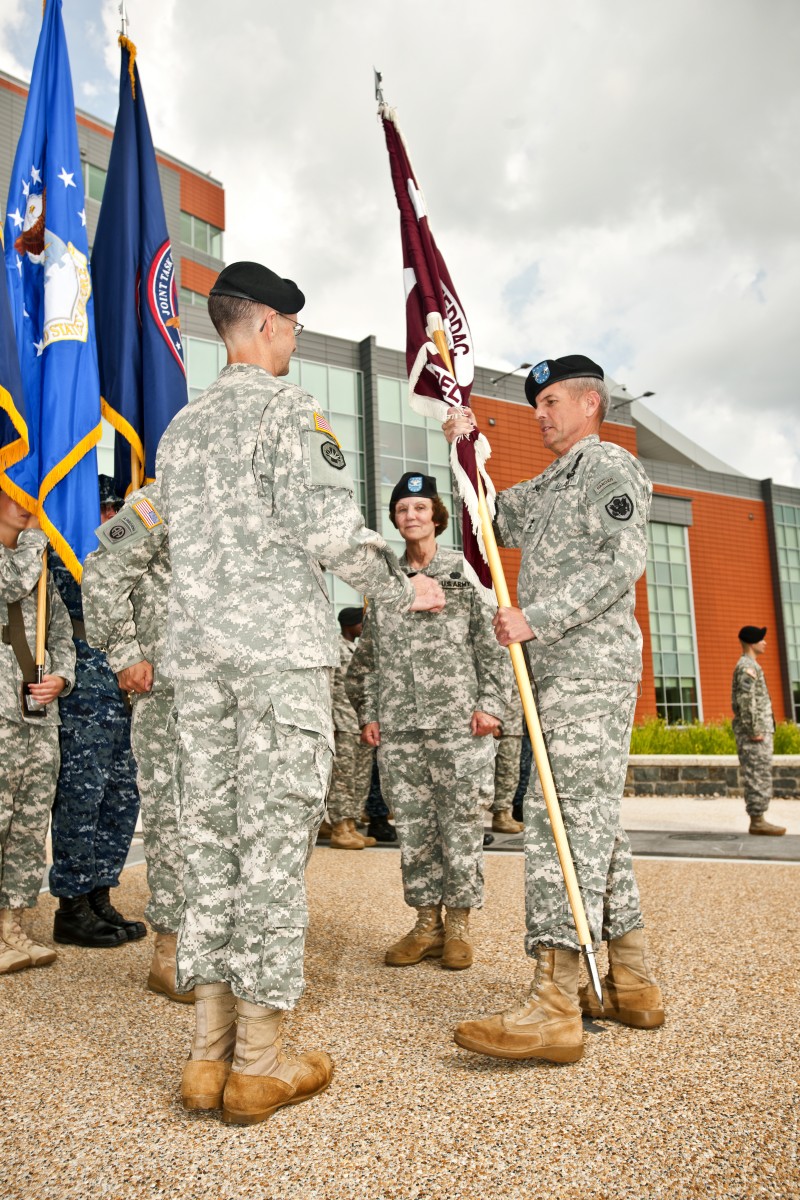 Command of hospital changes hands | Article | The United States Army