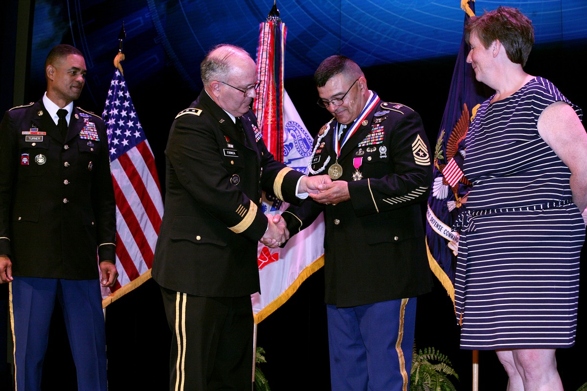 G-3 SGM retires with 32 years of service | Article | The United States Army