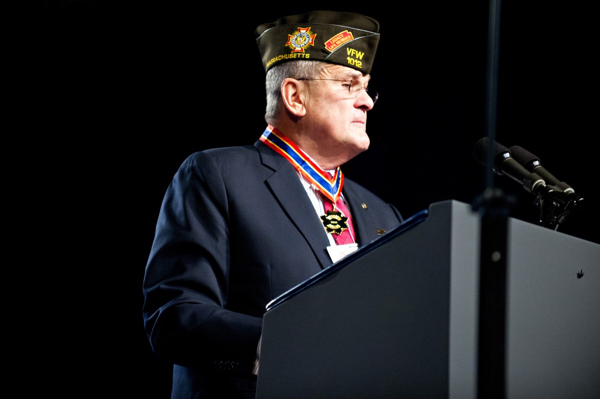 Army Chief of Staff Gen. Ray Odierno receives Dwight D. Eisenhower ...