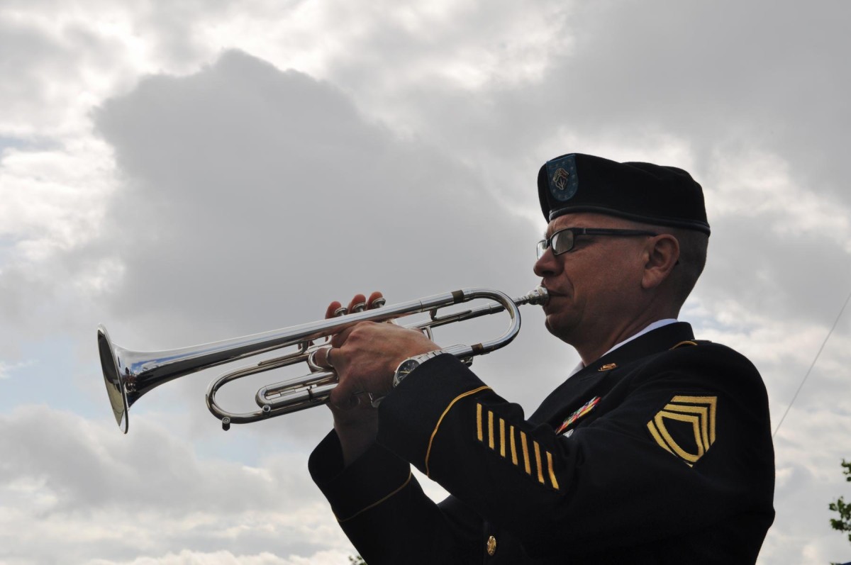 Army Reserve bugler renders honors | Article | The United States Army