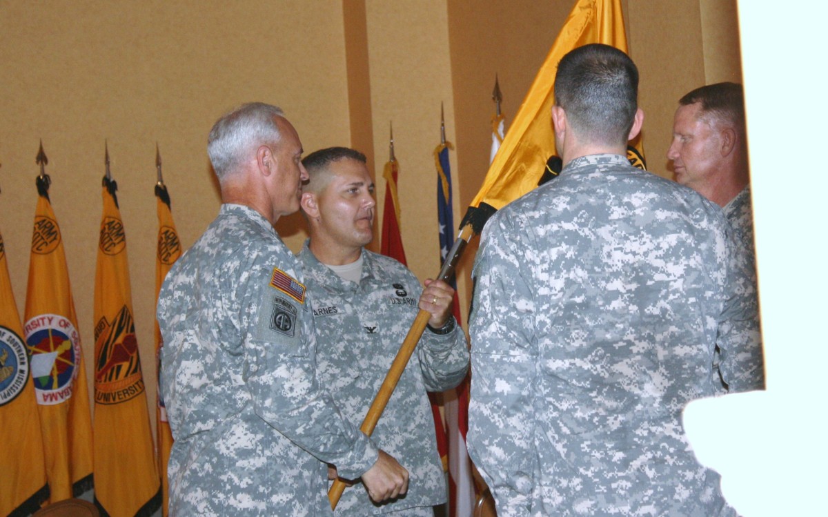 6th ROTC Bde holds change of command | Article | The United States Army