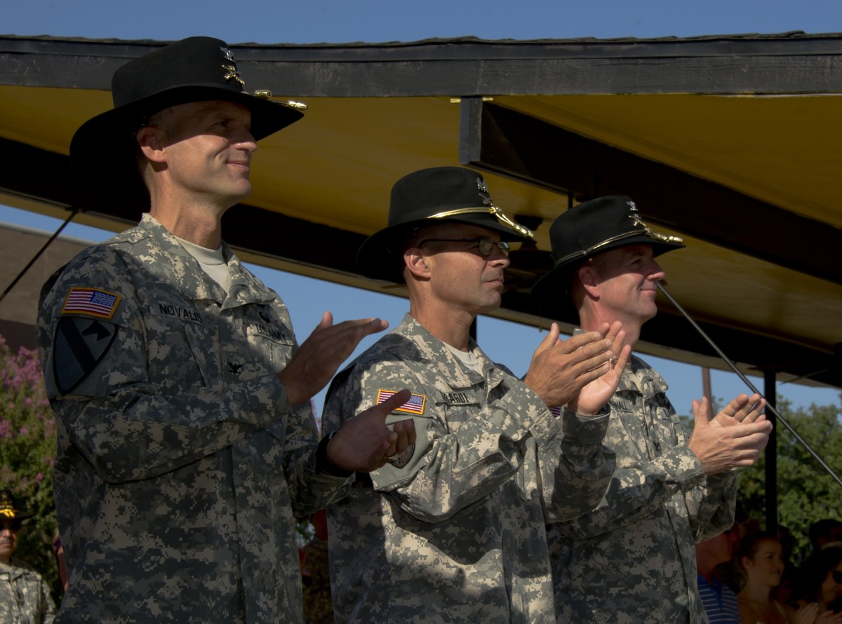 1st Air Cavalry Brigade changes command | Article | The United States Army