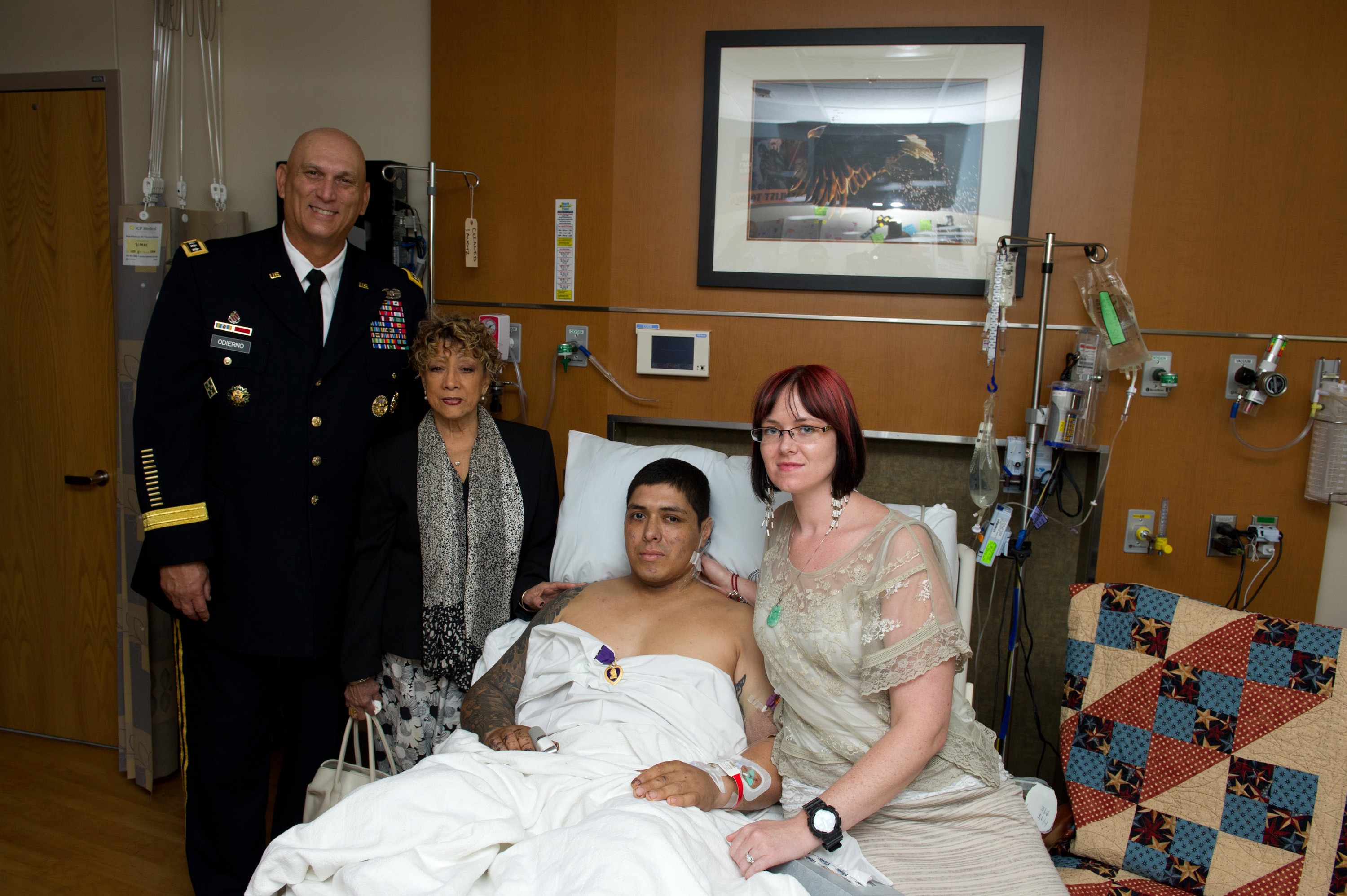 Odierno visits wounded warriors, family members at Walter Reed ...