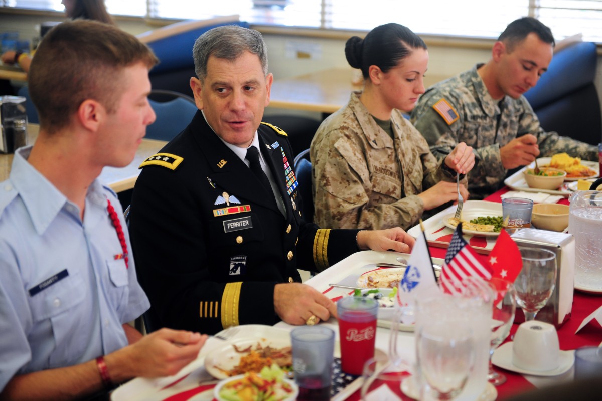 IMCOM commander speaks about community support during conference ...