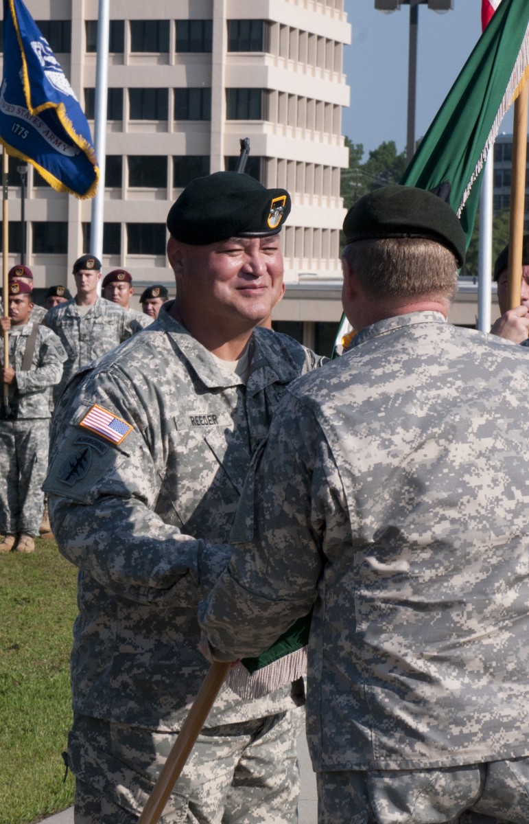 Reeder assumes command of Special Warfare Center and School | Article ...