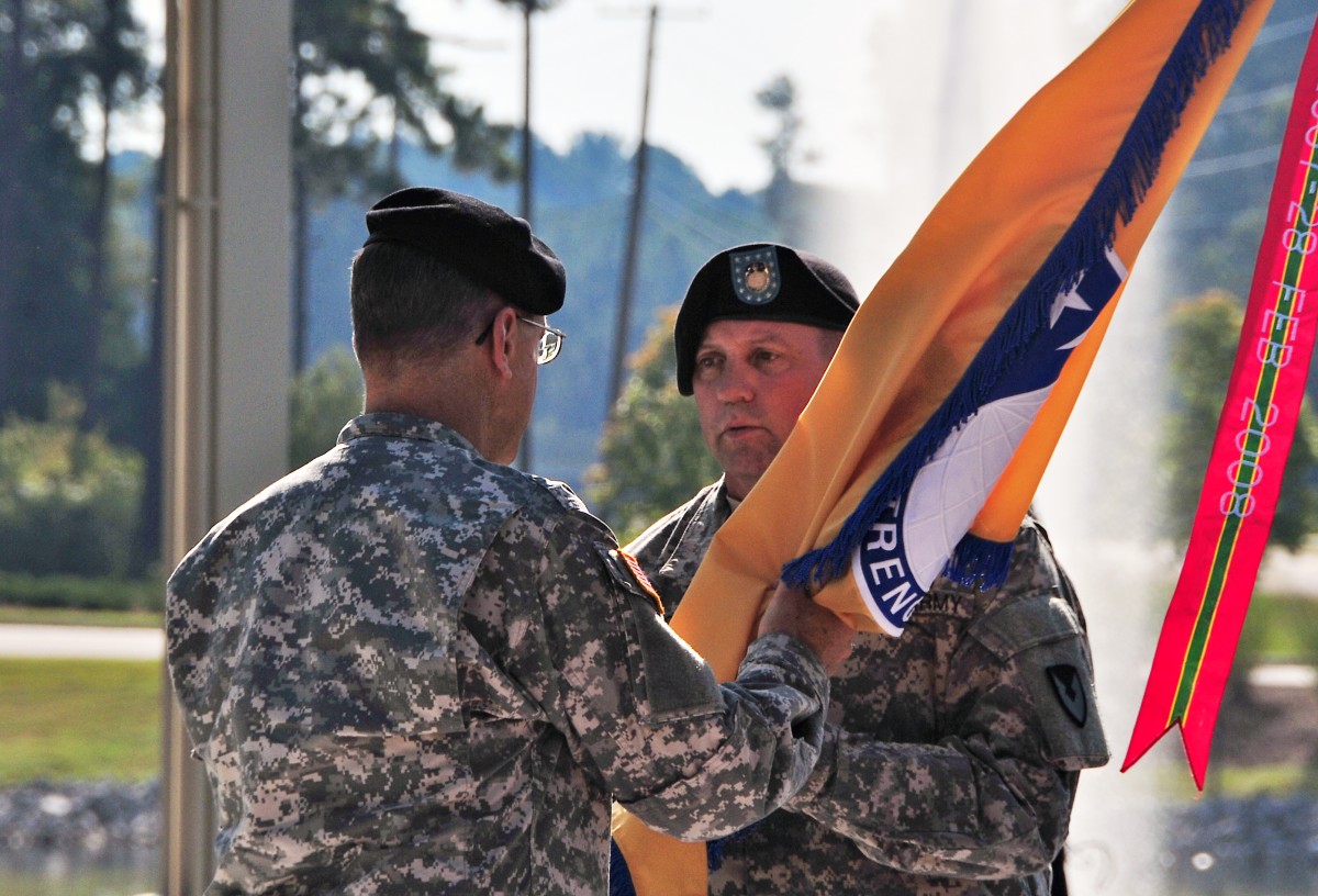 Mansker assumes responsibility | Article | The United States Army