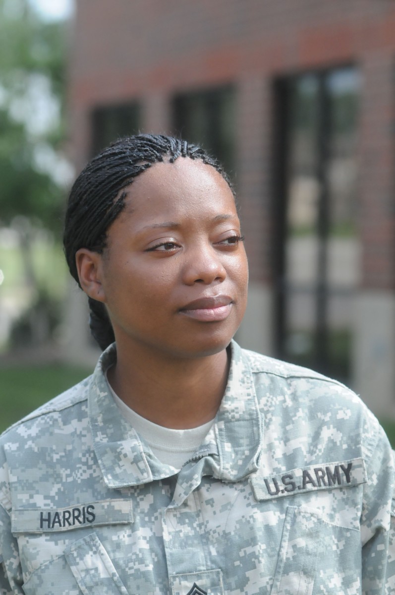 Soldier helps others after sister's death | Article | The United States ...