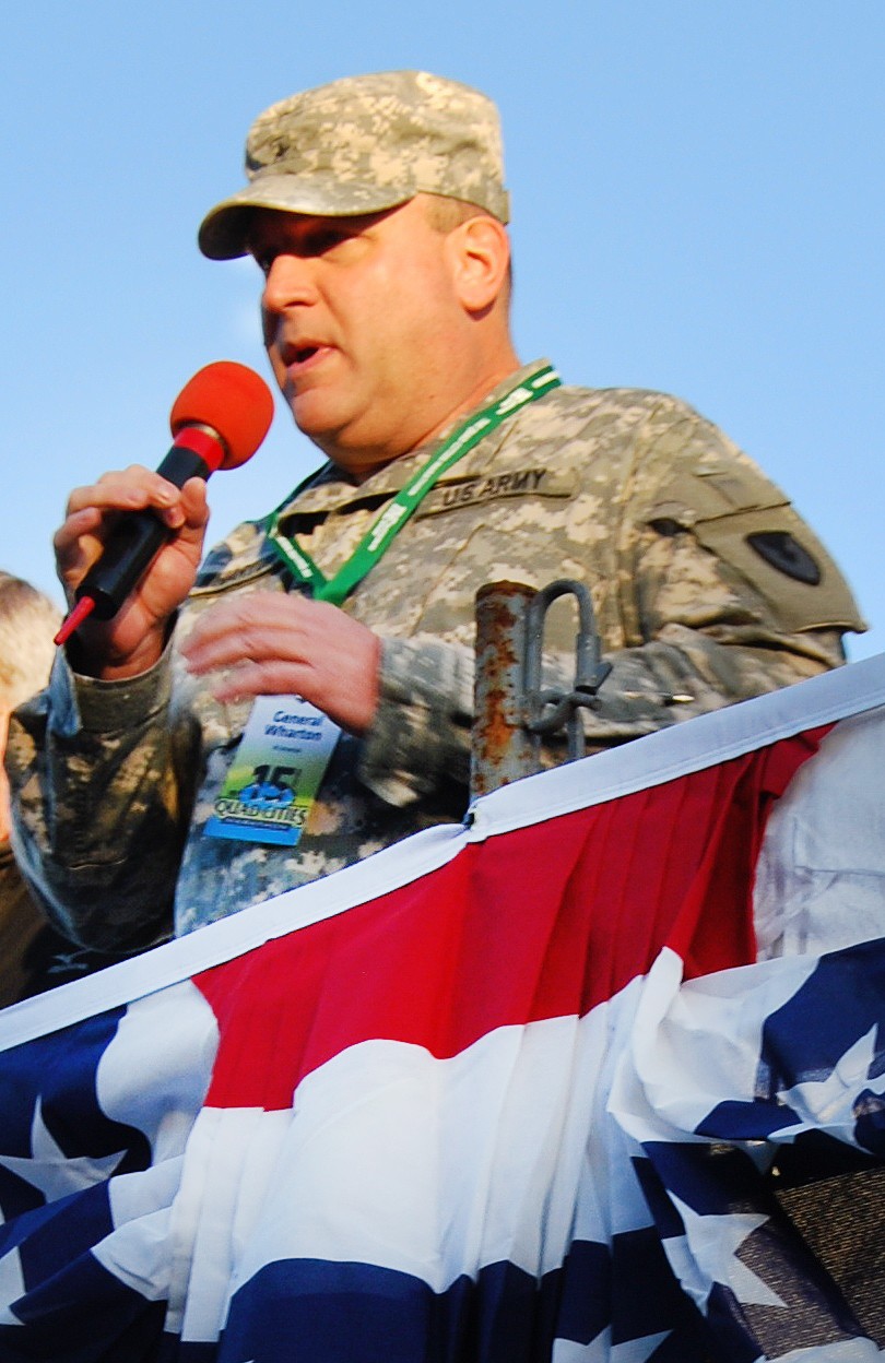 ASC commanding general signals start of Quad Cities Marathon | Article ...
