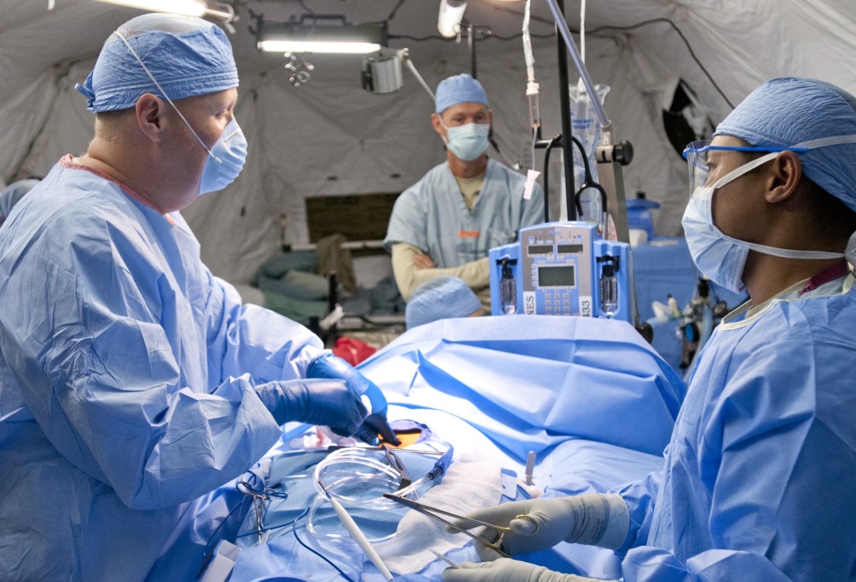 FST Surgeons sharpen skills | Article | The United States Army