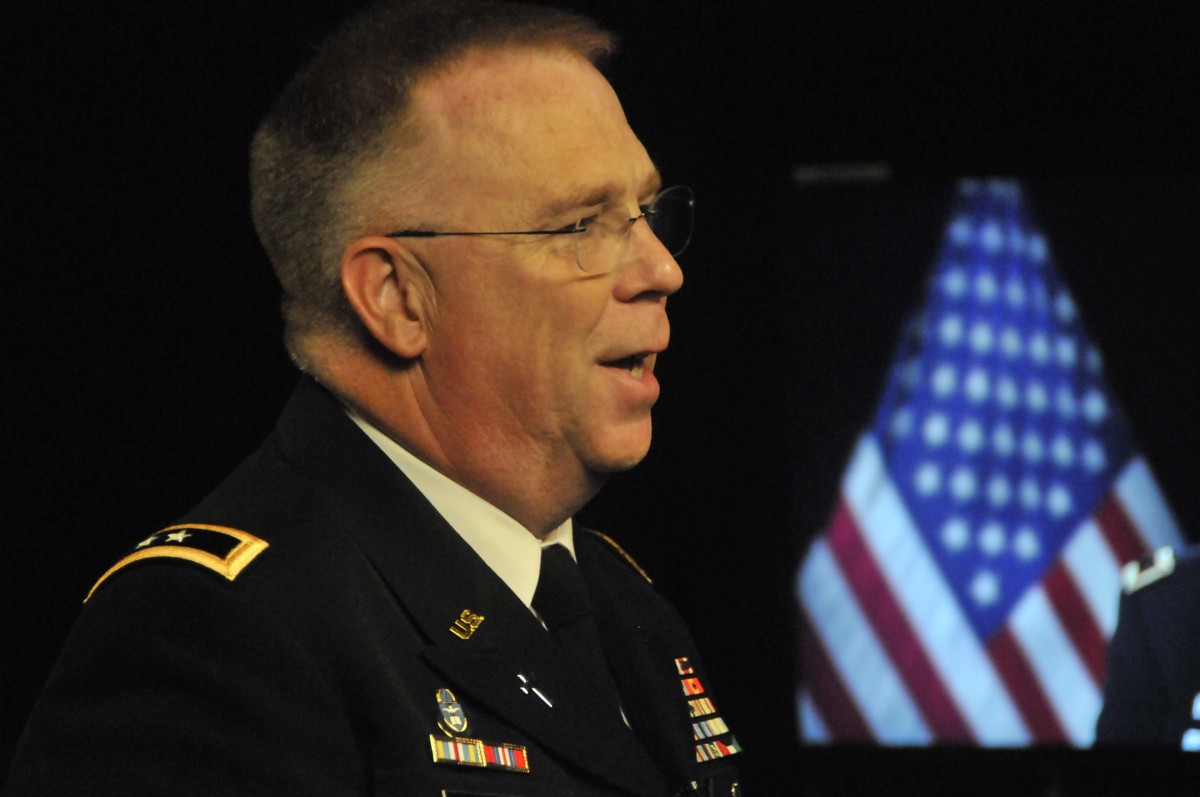 Chaplains step up 'Strong Bonds' to halt suicides | Article | The ...