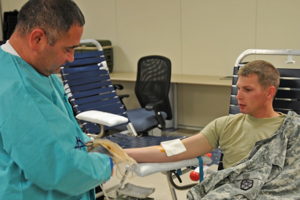 Soldiers give life at Armed Services blood drive | Article | The United ...
