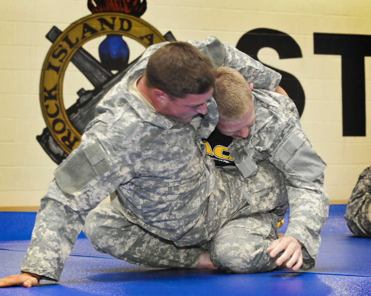 ASC Soldiers roll out mats to roll up the enemy | Article | The United ...