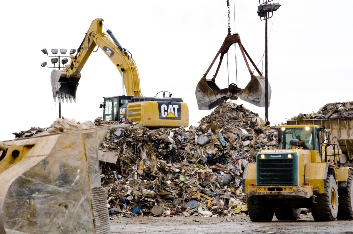 Corps of Engineers works with N.Y. Dept. of Sanitation in Hurricane ...