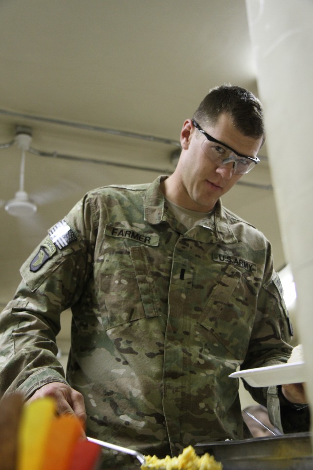 Rakkasans celebrate Thanksgiving | Article | The United States Army