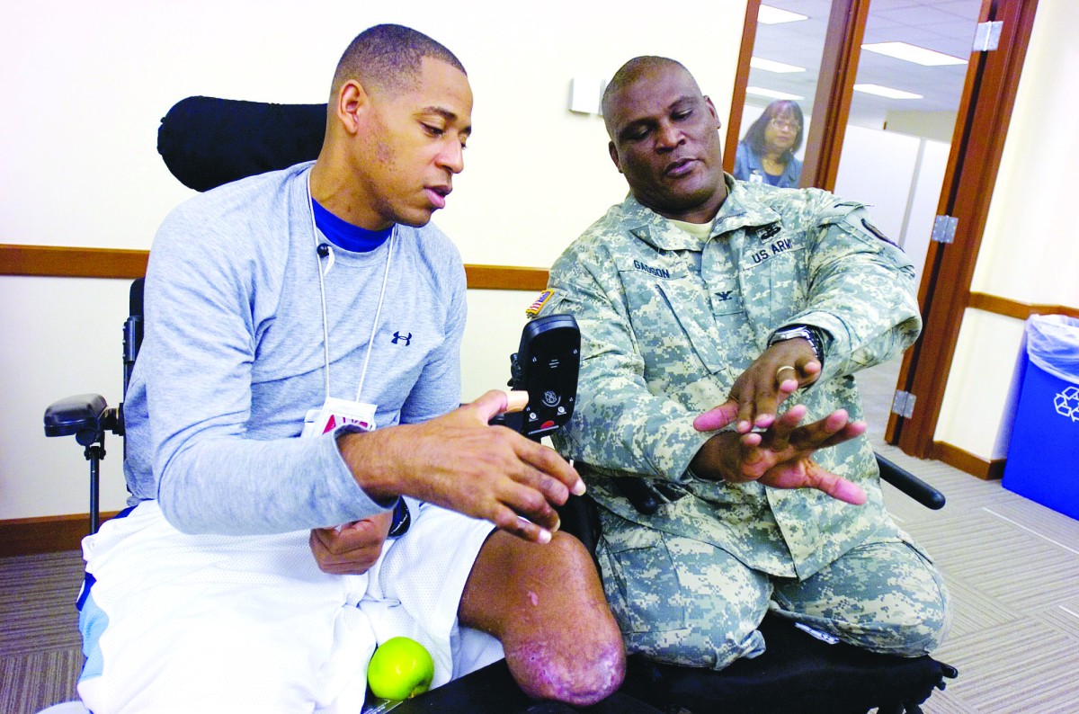 Garrison Commander speaks to unit at Walter Reed Medical Center ...