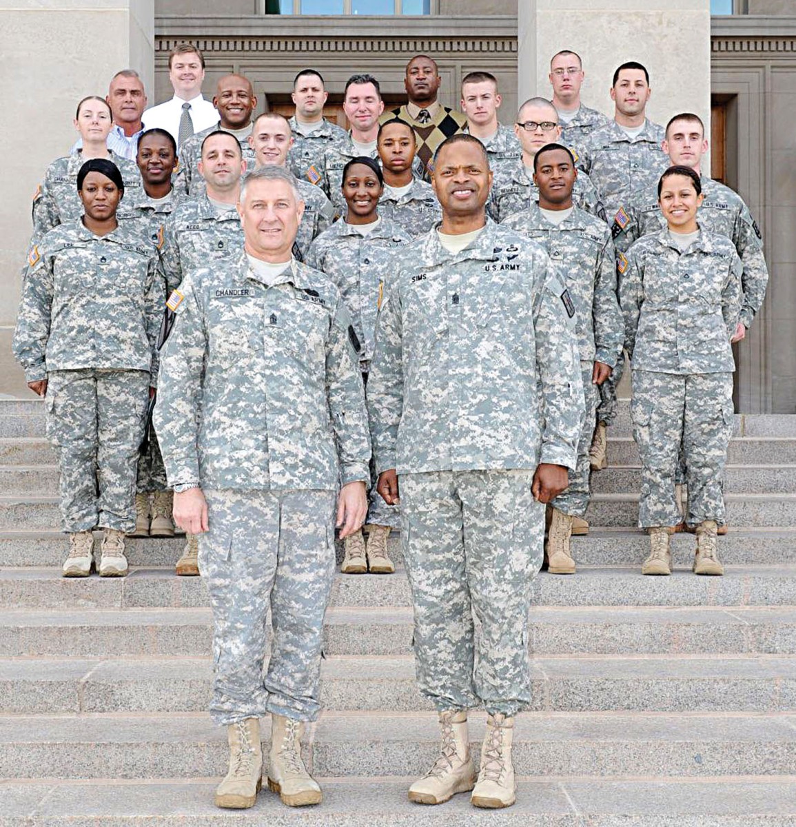 SMA thanks Lee for Best Warrior work | Article | The United States Army