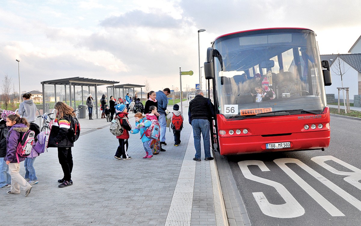 Bus stop safety, anti-bullying video highlights at community-school ...