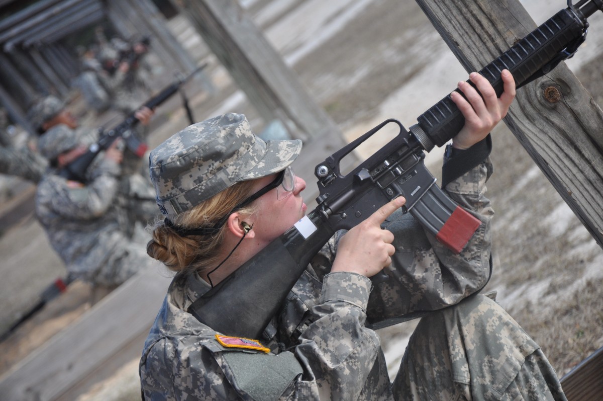 Soldier trains for combat-arms support job newly opened to women ...