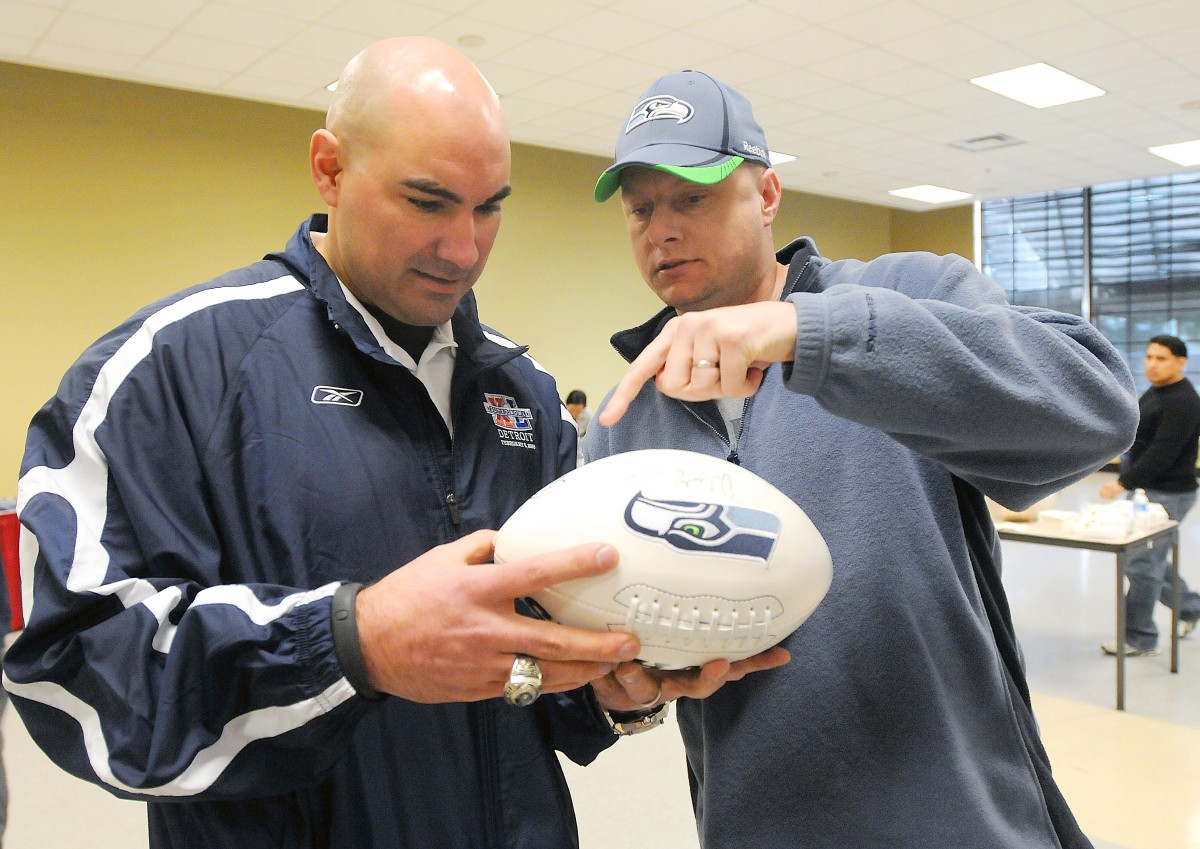 Soldiers, former NFL players discuss life after violence | Article ...