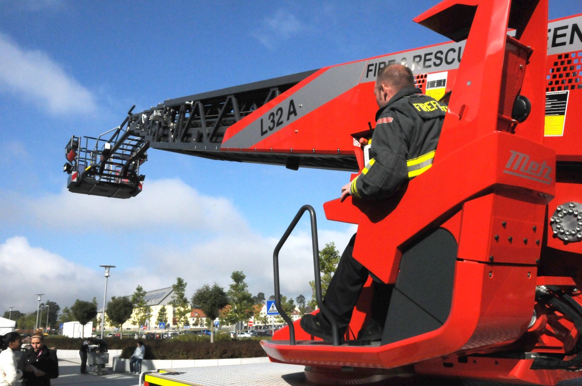 Installations remain Army Strong despite hiring freeze | Article | The ...