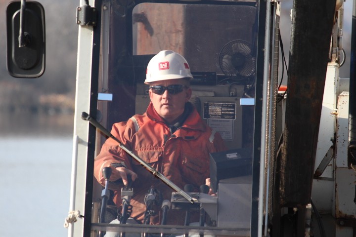 District works through cold weather to complete Lock and Dam 6 ...