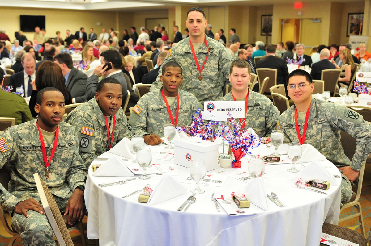 American Red Cross honors Soldiers as heroes | Article | The United ...