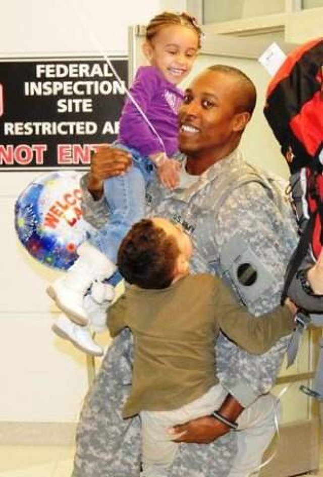 6th MLMC Soldiers Return Home | Article | The United States Army