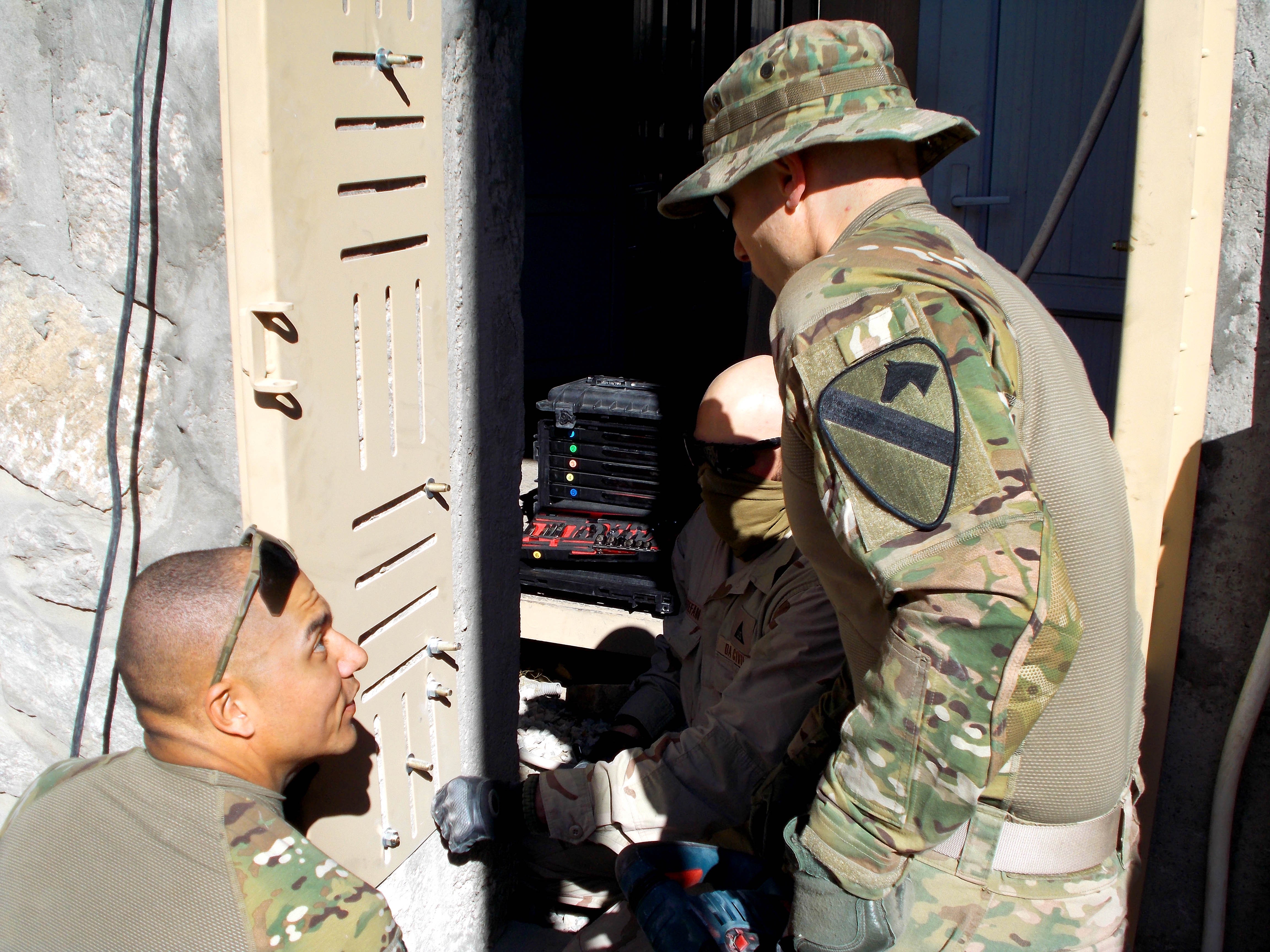 Civilian engineering team secures Soldiers' compound in Afghanistan ... Civilian engineering team secures Soldiers' compound in Afghanistan ...