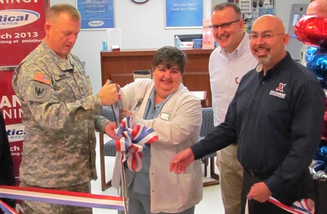 Subway, optical center open at PX | Article | The United States Army